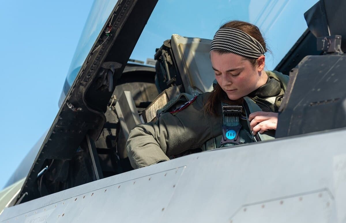 How to Become an Air Force Pilot?